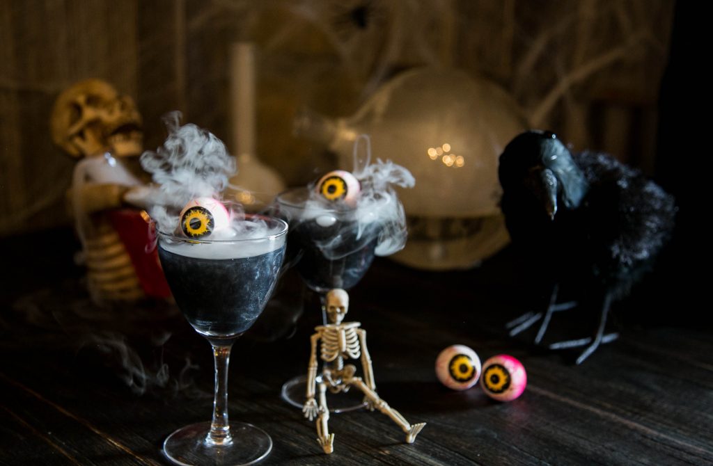 22 Boo-zy Halloween Cocktail Recipes You Can Make at Home ...